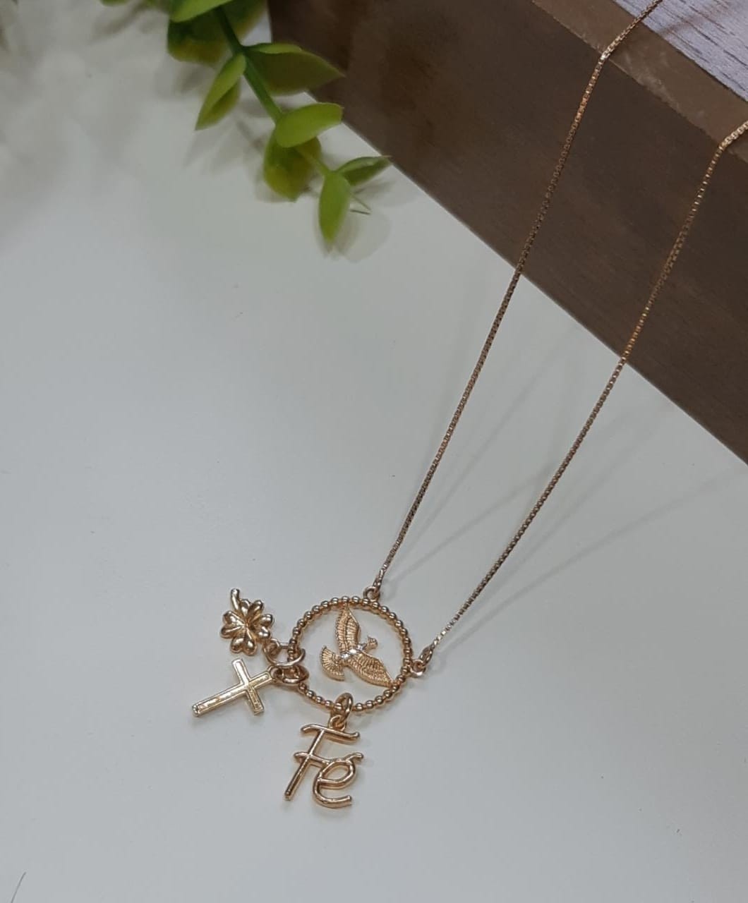 Colar amuleto da sorte Fé
